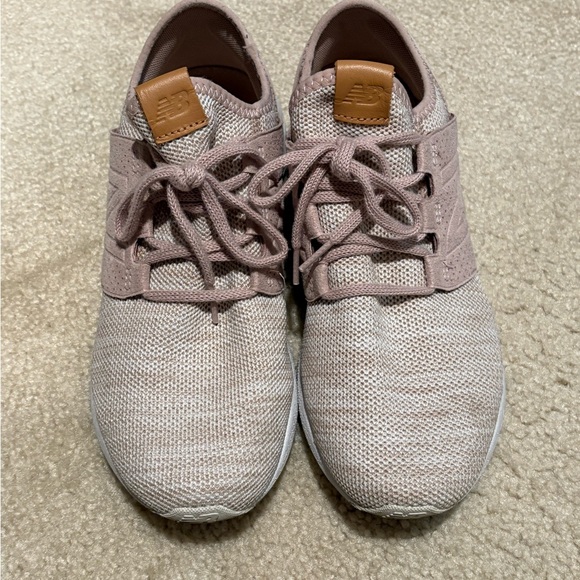 New Balance | Shoes | New Balance Pink Knit Sneakers With Laceup Design ...